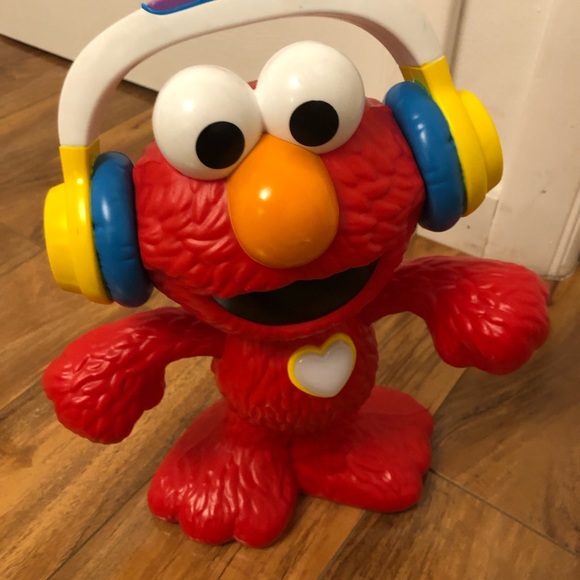 Sesame Street | Toys | Lets Dance Elmo Sesame Street Toy Sings And ...